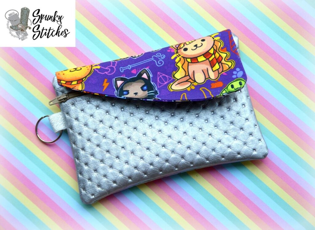 Diagonal Top Zipper Bag